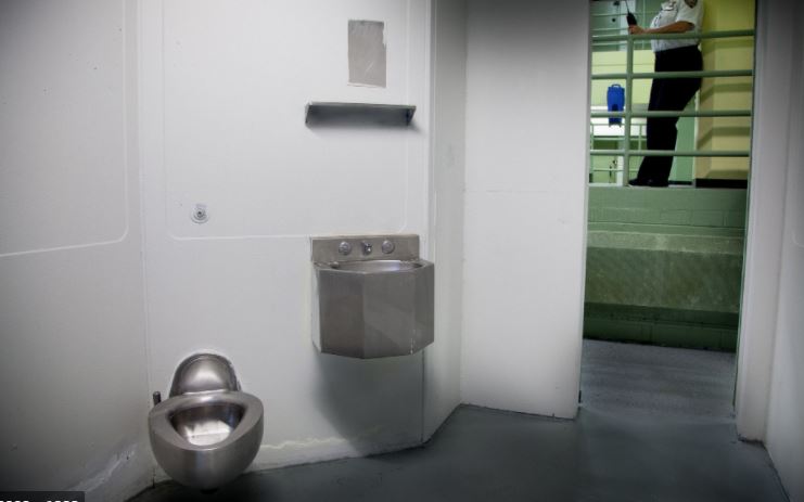 Claviger Answers Readers' Questions About Raniere in Prison - Frank Report